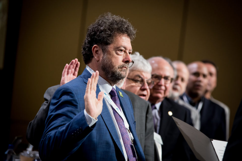 Musicians Re-Elect Ray Hair - American Federation of Musicians